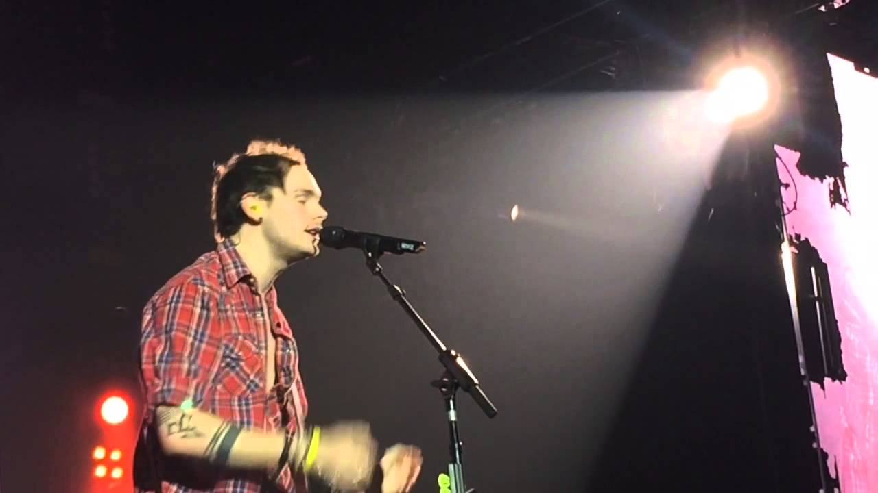 5 Seconds Of Summer - Catch Fire Sounds Live Feels Live Cardiff April ...