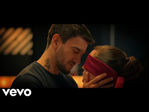 Mitad y Mitad, Soy Luna: Volver A Rodar - Agustín Bernasconi (Clip Official) Elenco Soy Luna 