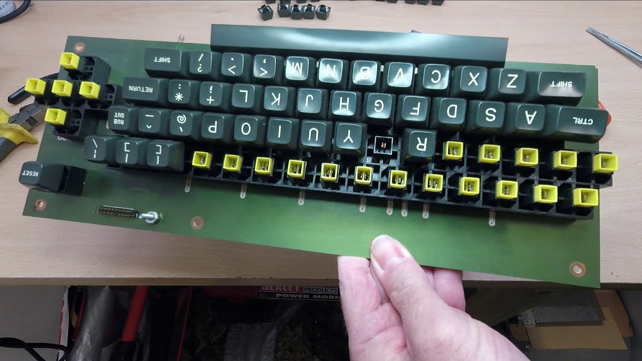 Intel iPDS-100 Keyboard Repair - YouTube