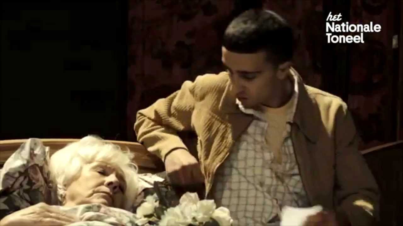 Acteur Aziz Akazim over Madame Rosa - YouTube