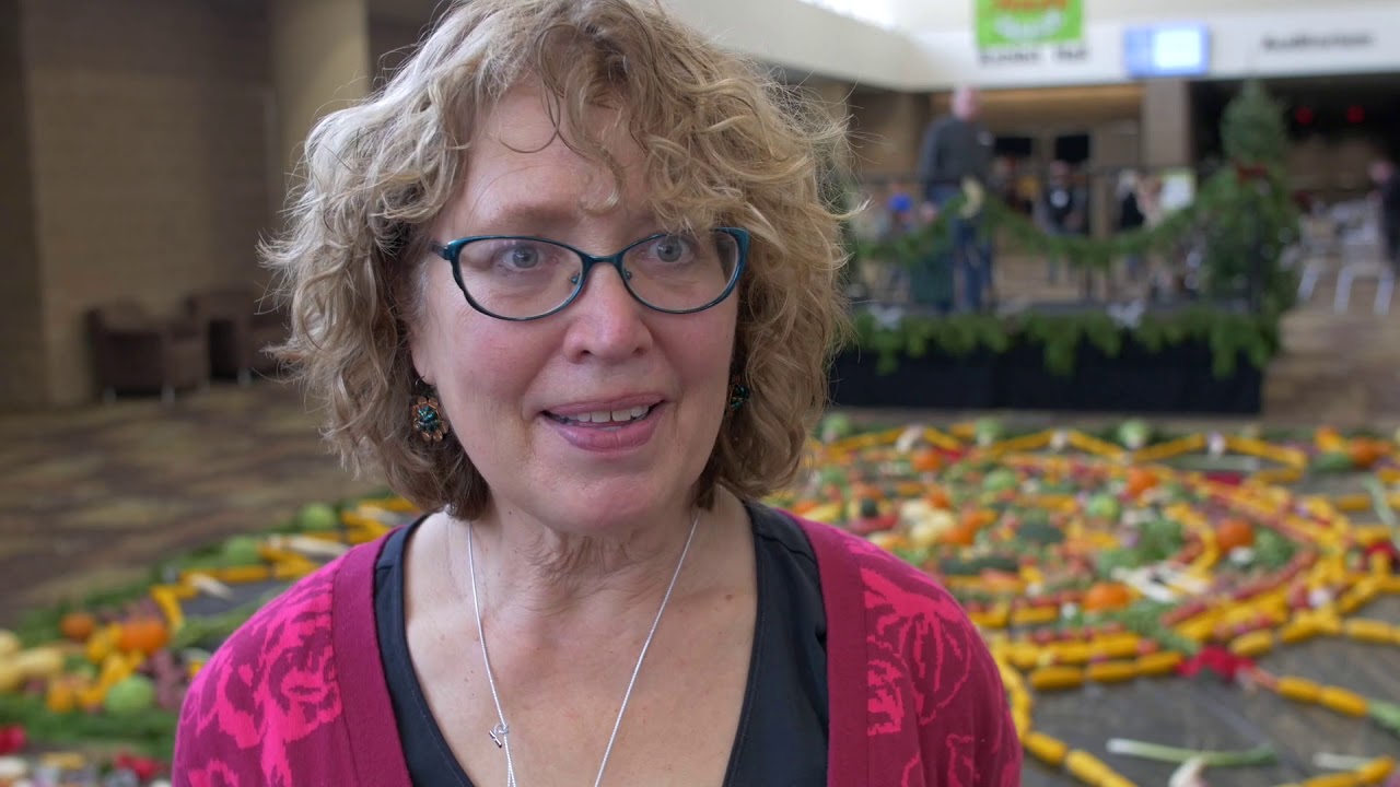 FEAST! 2019 Vegetable Alfombra with artist Susan Waughtal - YouTube
