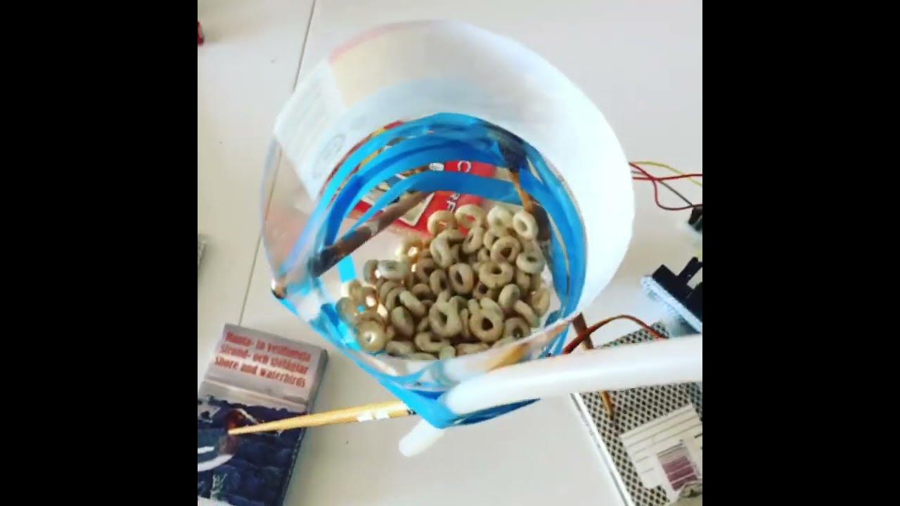 The Breakfast machine! #arduino #arduinorobot #arduinoproject #diyelectronics - YouTube