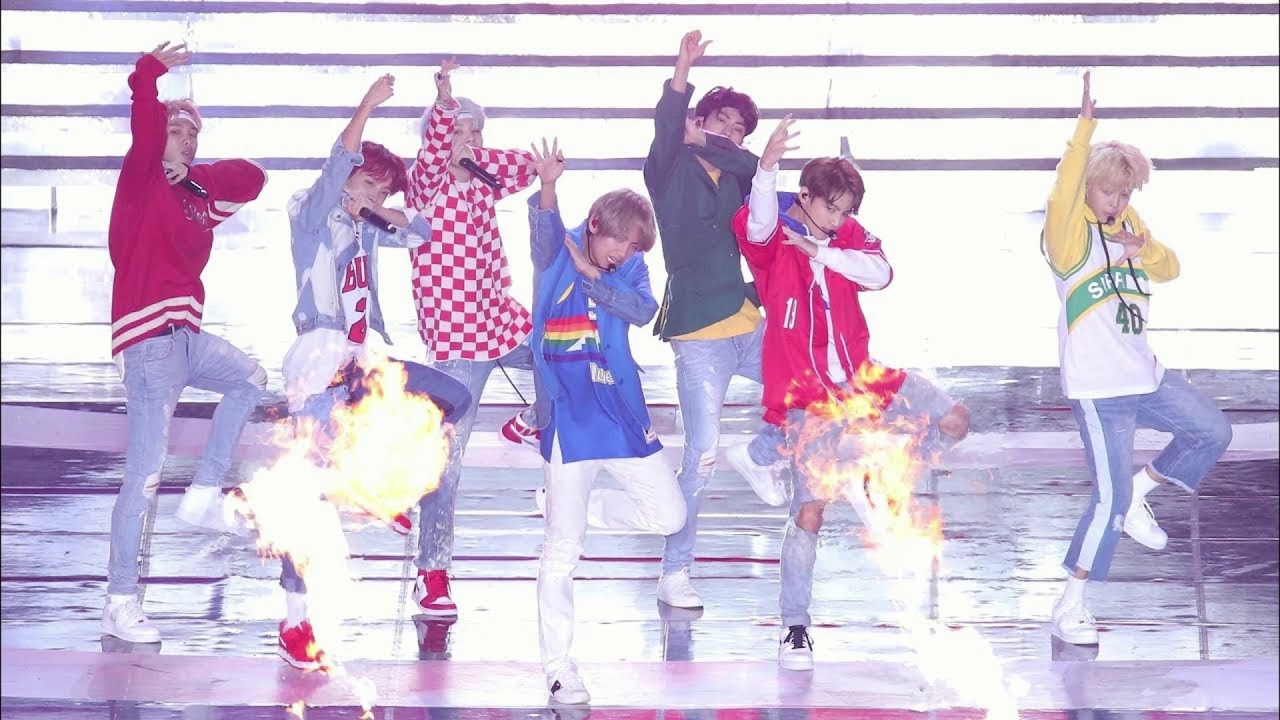 Concert Effect | BTS (방탄소년단) — 'MIC Drop' - YouTube