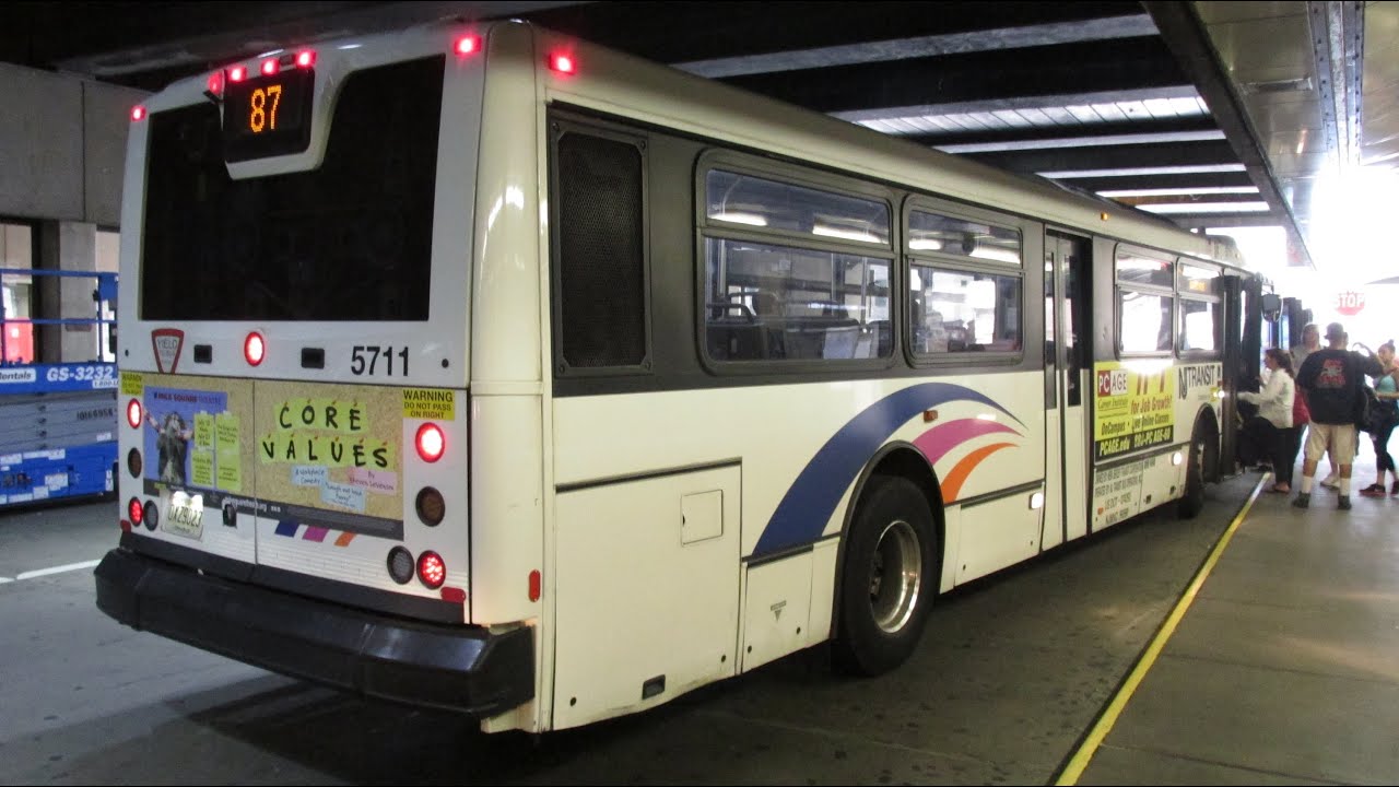 NJT NABI 40-SFW #5711 on the 87 to Gates Avenue via Journal Sq (Inside ...