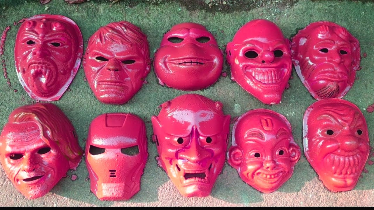 membersihkan topeng Ironman_Joker_Badut_Setan bono_Hulk _Hellboy_Kura ...