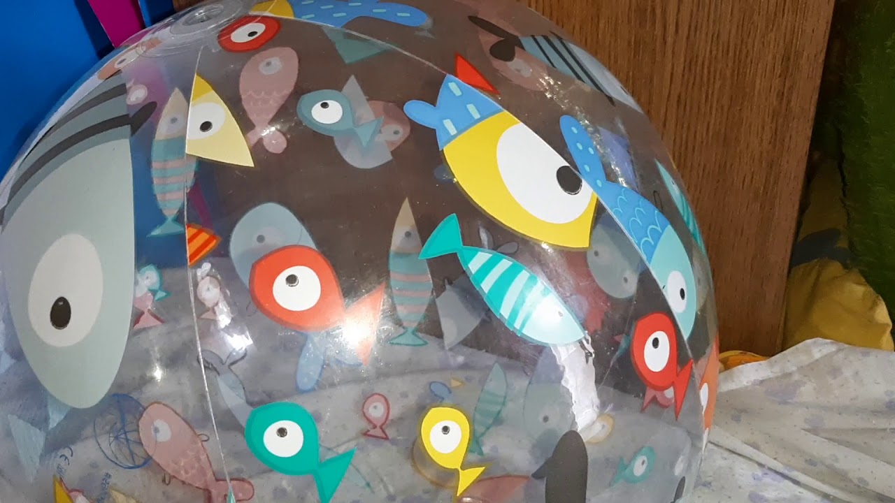 Fish beach ball popping - YouTube