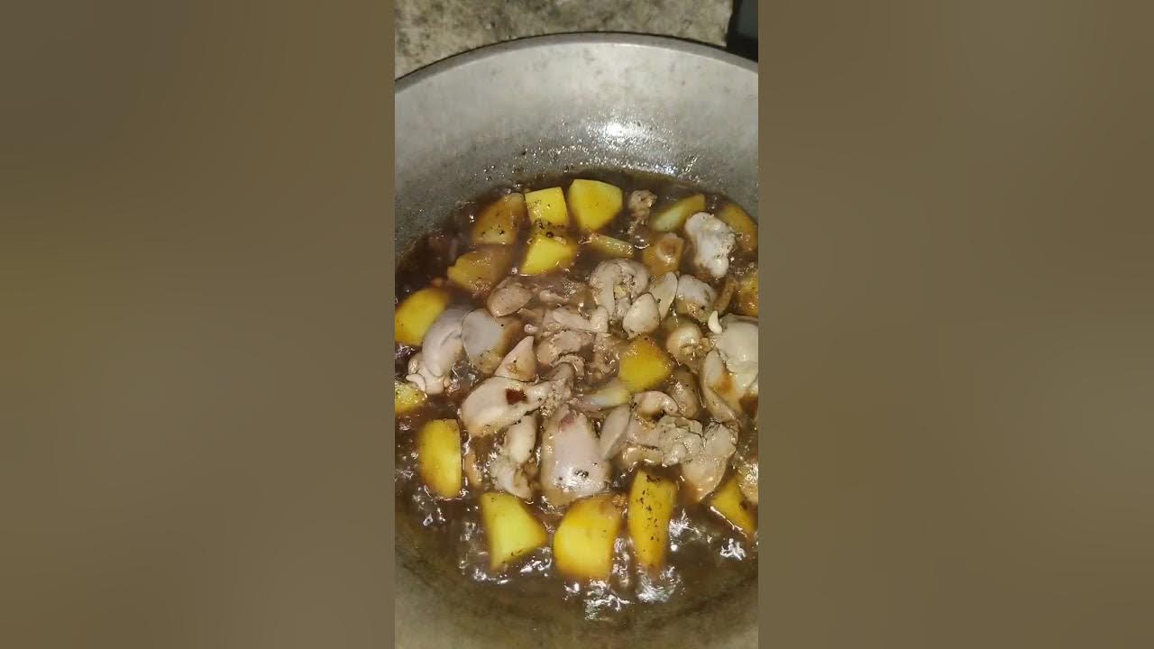 Adobong Atay Balunbalunan ng Manok - YouTube