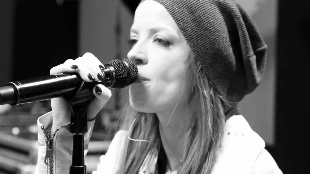 "Blood For Poppies" Live Rehearsal Footage - YouTube