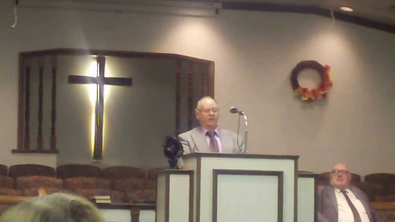 Larry Yost singing "Christ Liveth in Me" - YouTube