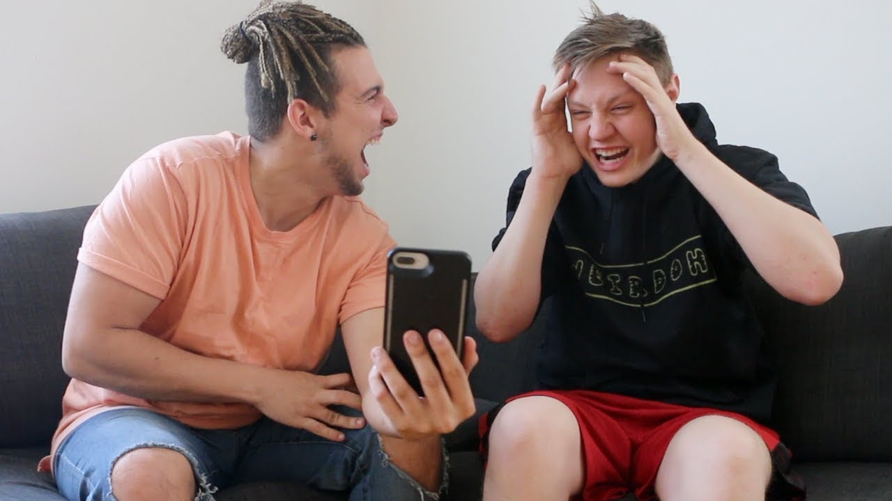 REACTING TO MY FANS TWEETS/JOKES!! - YouTube