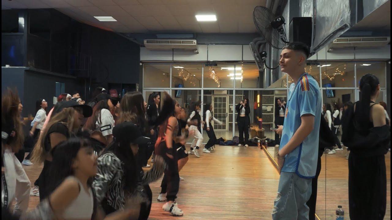 2 KITTY - LT Promise / Sol Castillo Ft. Imperio de la Danza - YouTube