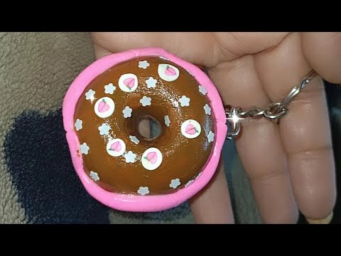DIY DONUT KEYCHAIN WITH AIR DRY CLAY 🍩 - YouTube