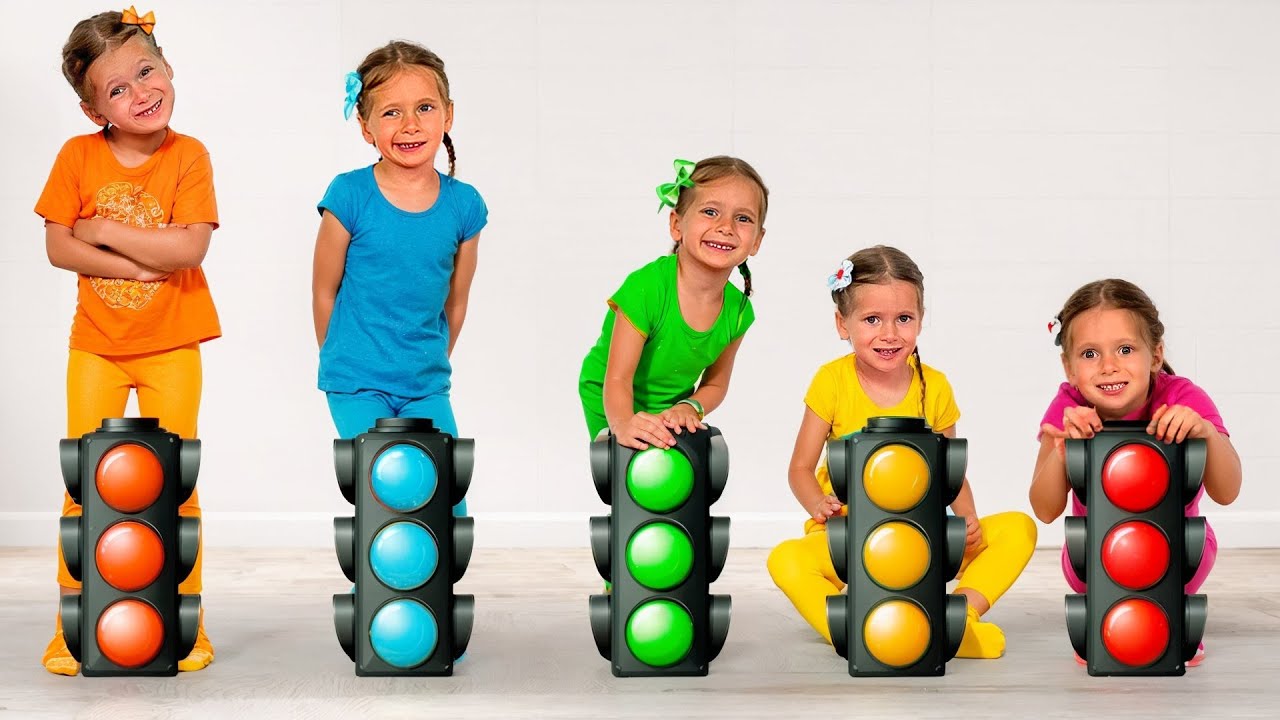 Traffic Lights Song | Learn Colors with Fun Dance Moves! - YouTube