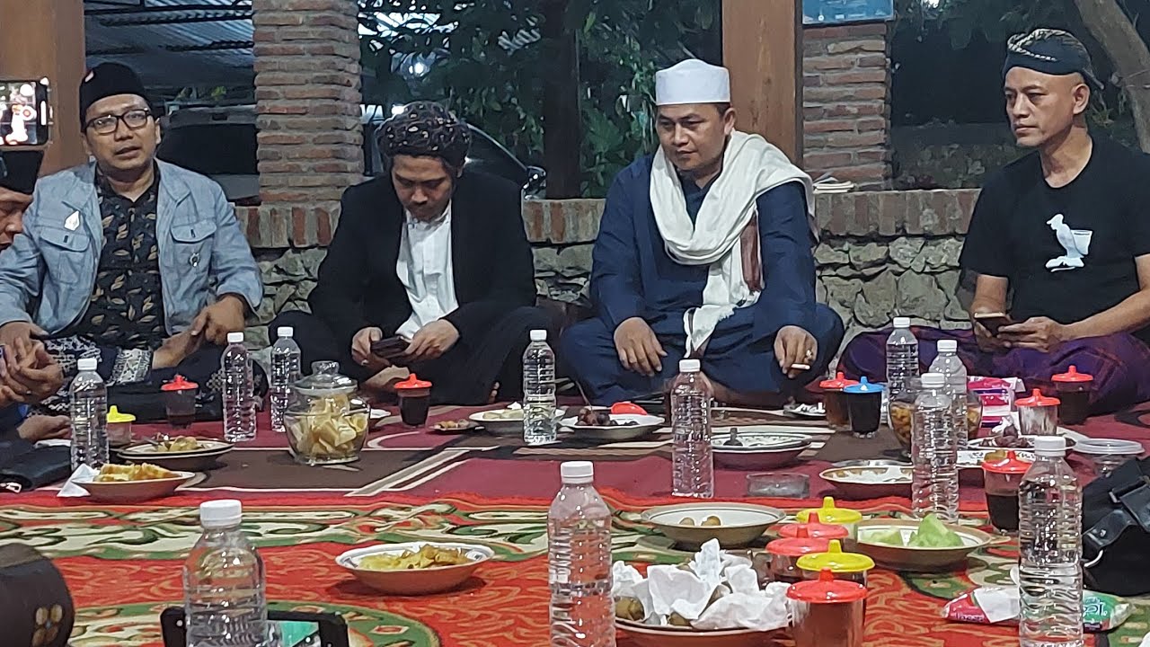 Tiba2 Kyai Imad, Tubagus Mogi, KRT Fakih dkk Silaturohmi Ke Ponpes Gus ...