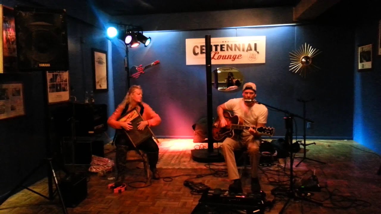 Travis Fite and Hyla Shultz- Live at The Centennial Lounge - YouTube