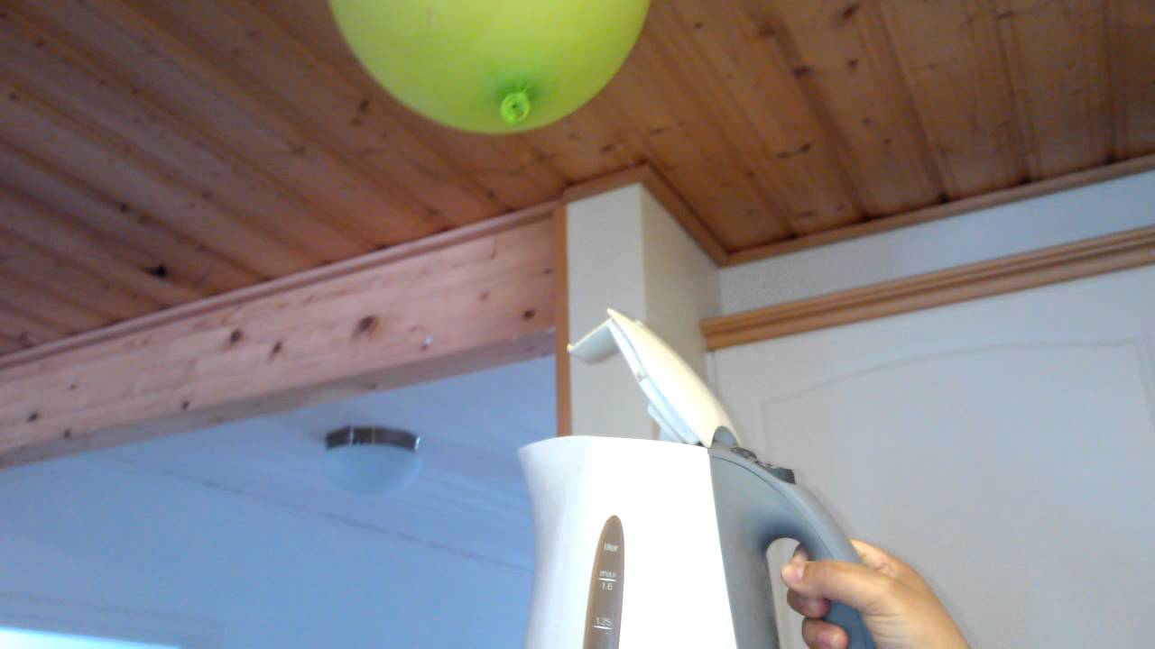 Static charge and humidity - YouTube