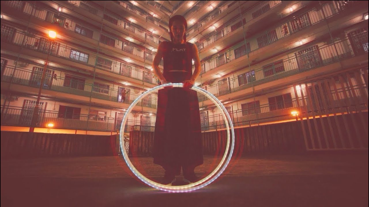 Grace Hoop LED Dance x Hong Kong Architecture 香港呼拉圈光舞表演 - YouTube