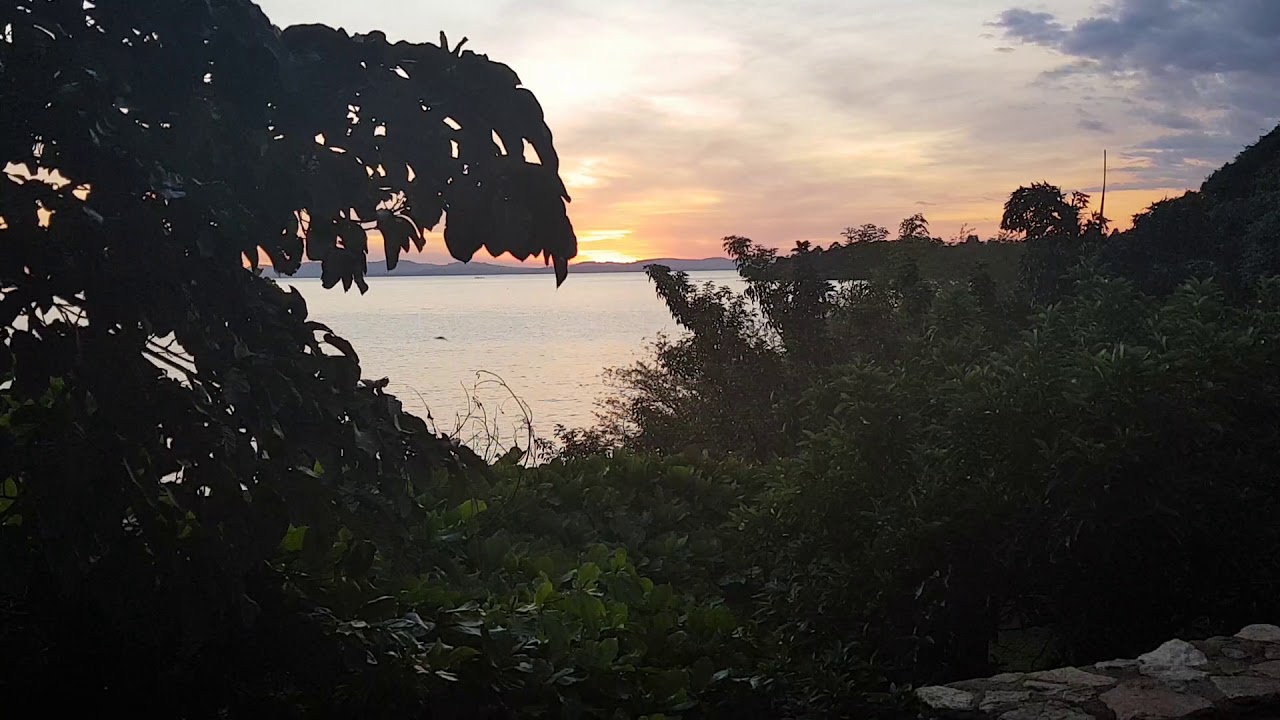 Sunset on Lake Victoria. - YouTube