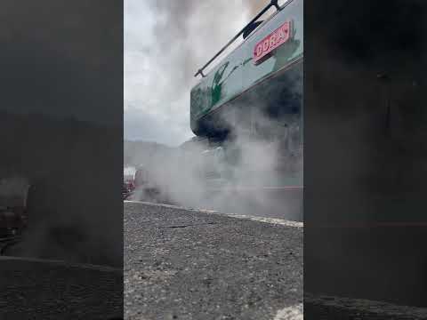 45596 and 957 coming into Keighley next to Dora #railway #trainspotting ...