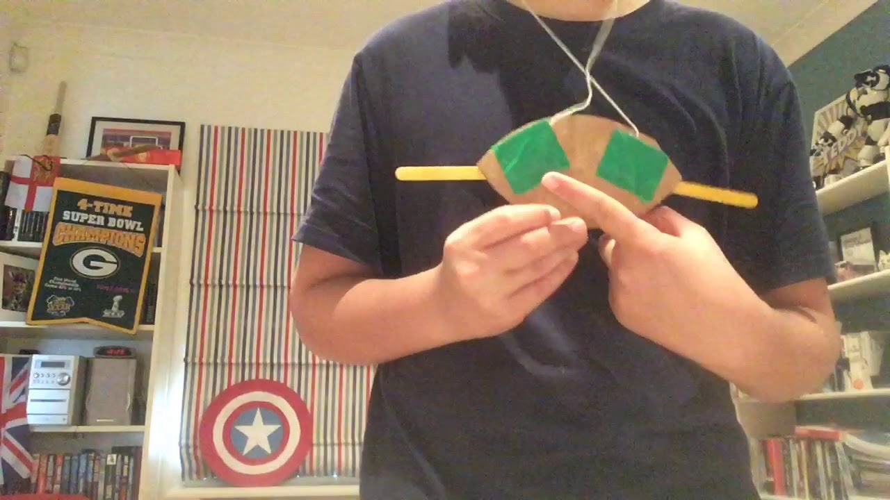 How to make a cardboard opening and closing Eye of Agamotto - YouTube