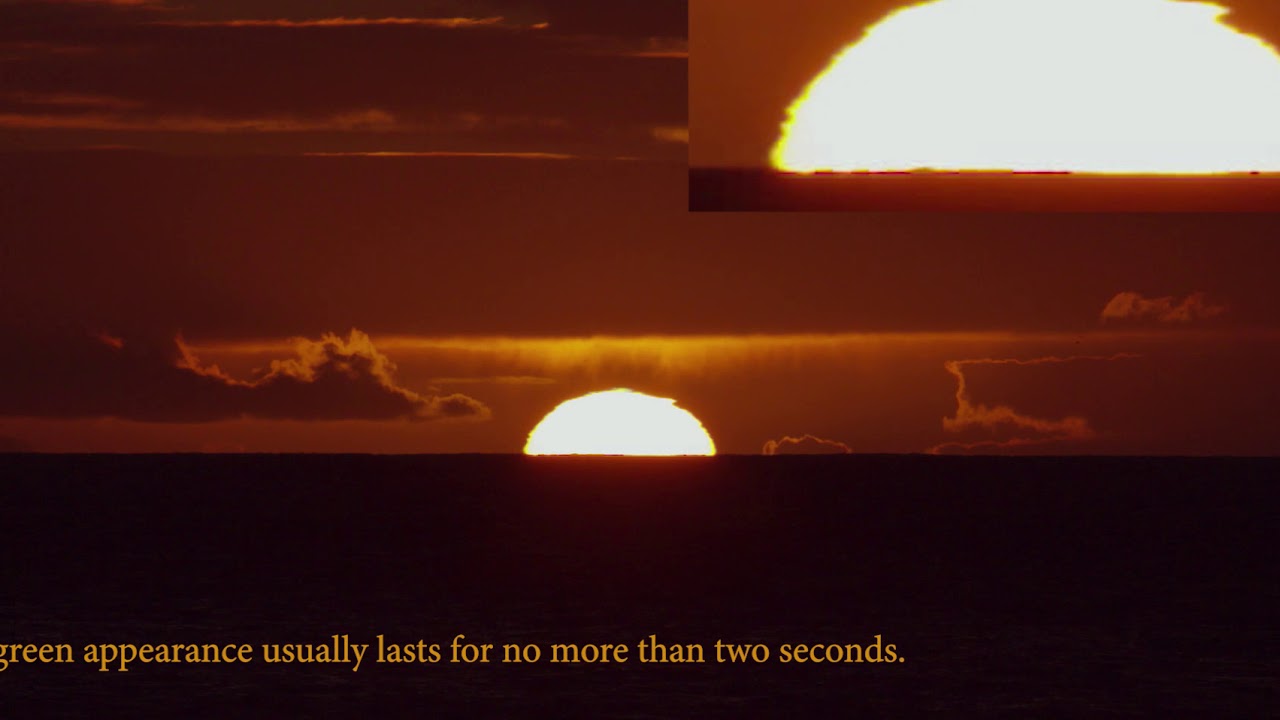 Sun green flash over Atlantic ocean - YouTube