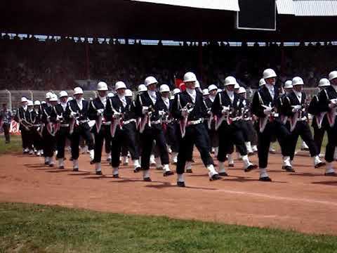 Polis Bando Tören Geçişi Samsun 19 Mayıs Stadı