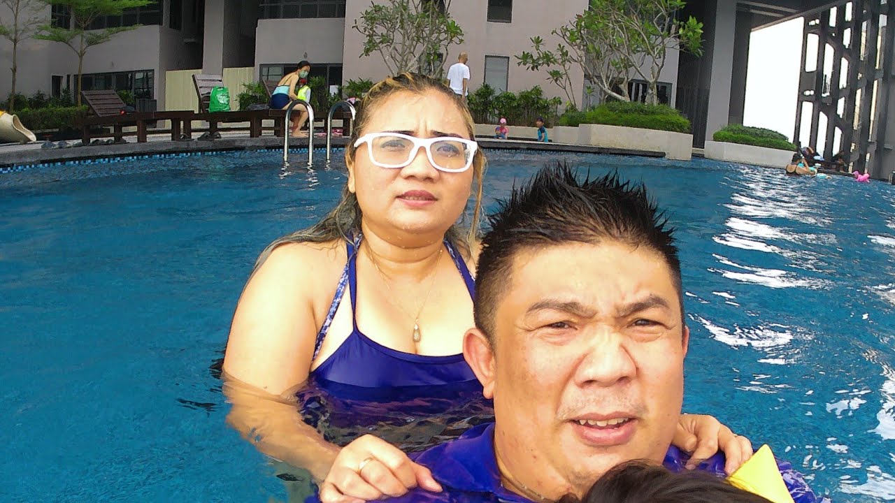 Imperio Residence Melaka (Swimming Pool) - YouTube