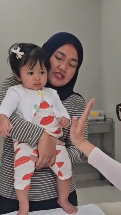 Tth lagi periksa ke dokter🤗#babylily#babyrans#baby#raffinagita#feedshort - YouTube