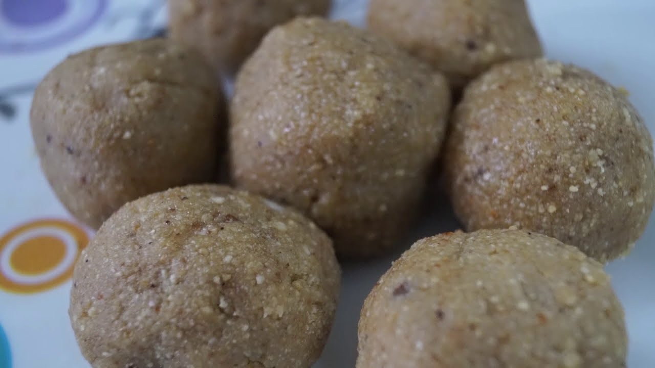 Minapa Sunnundalu - Minapa Laddu in Telugu - Sweets in Telugu - YouTube