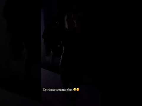 maikelly muhl dançando musica eletronica