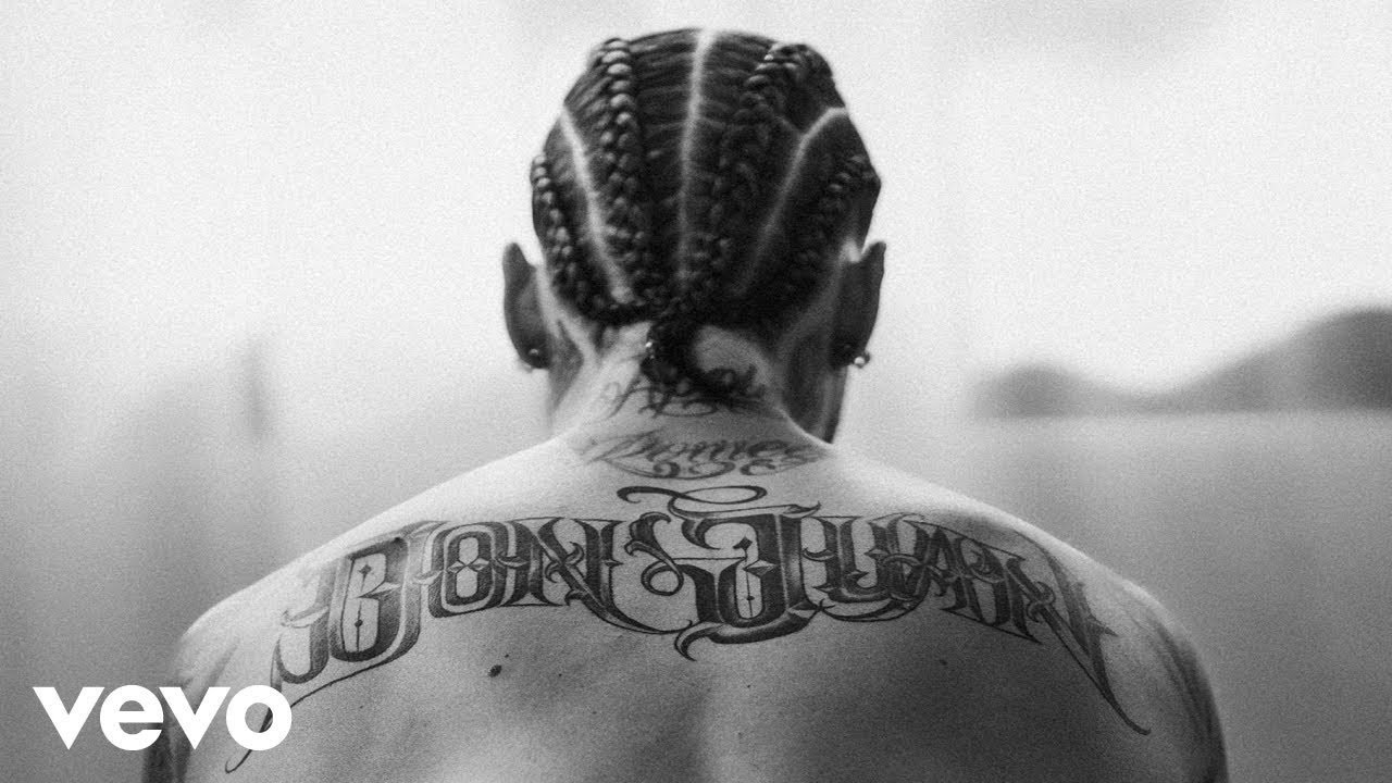 Maluma - Hawái (Official Video) - YouTube