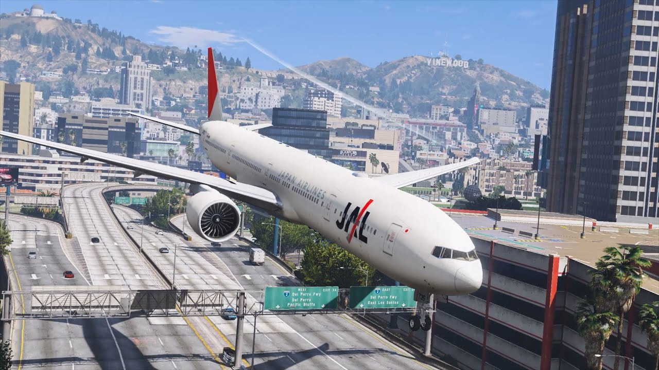 Boeing 777 Emergency Landing On Highway, Panic Passengers ! - YouTube