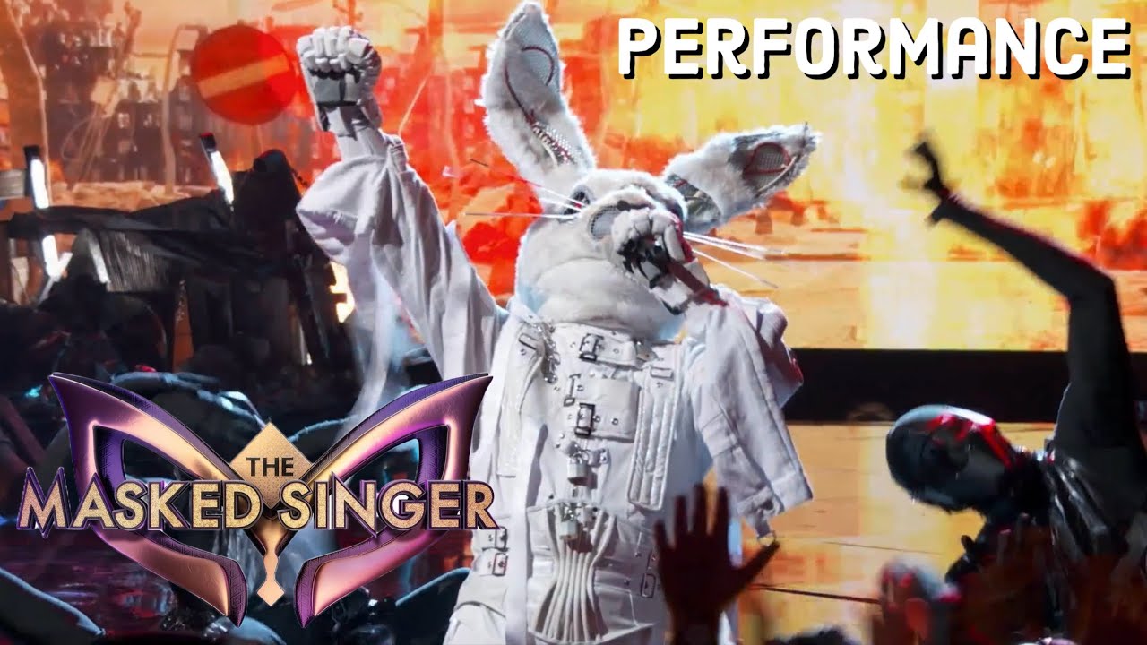 Rabbit sings “Livin’ La Vida Loca” by Ricky Martin | THE MASKED SINGER ...