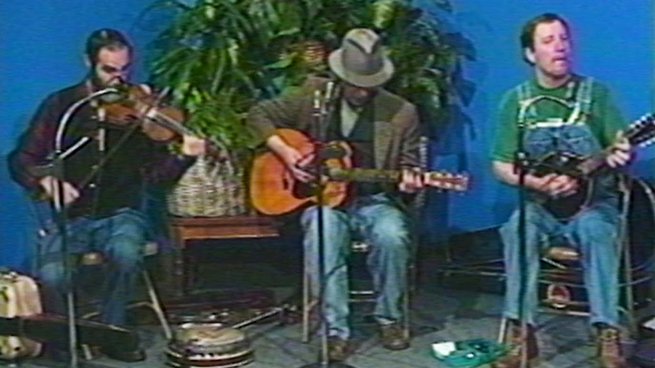 Access to Bluegrass AV050: Lonesome Moonlight Trio (set 3) - YouTube