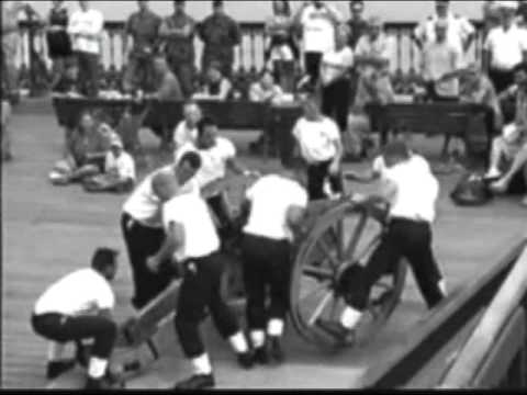 Canadian Naval Gun Run 2002 - YouTube