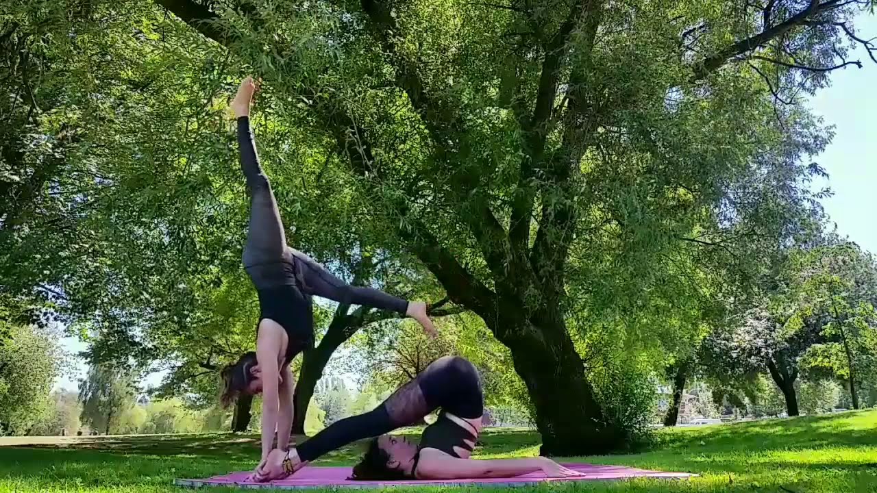 Acro FLow: Park Edition | Acro Yoga Circus Movement - YouTube