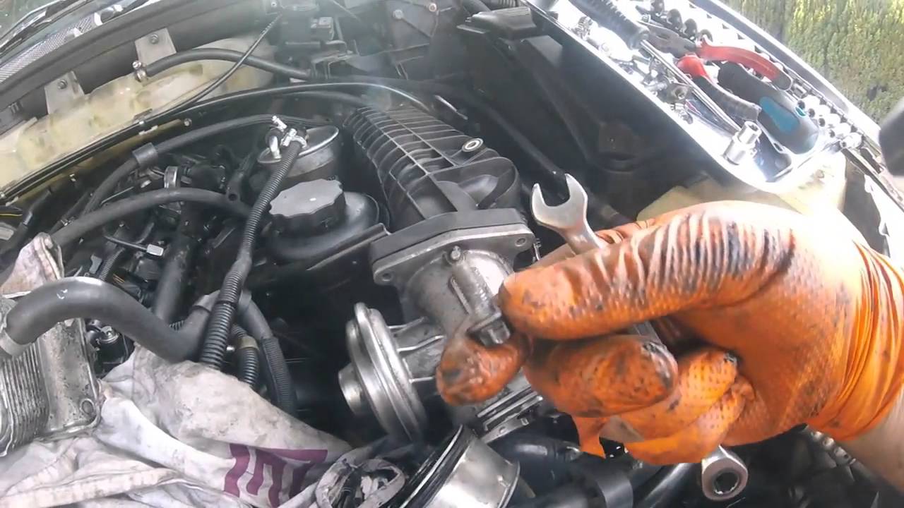 Как снять впускной коллектор mercedes ml 270 cdi - YouTube