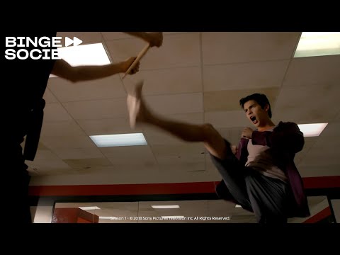 Learning to fight with his feet | Cobra Kai (Season 1, Episode 3)
