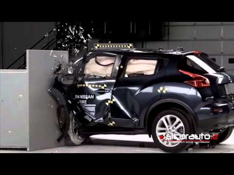 Crash test IIHS Small Overlap - Nissan Juke