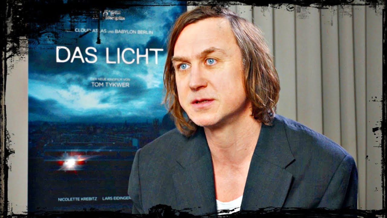 DAS LICHT Interview mit LARS EIDINGER German Deutsch 2025 - YouTube
