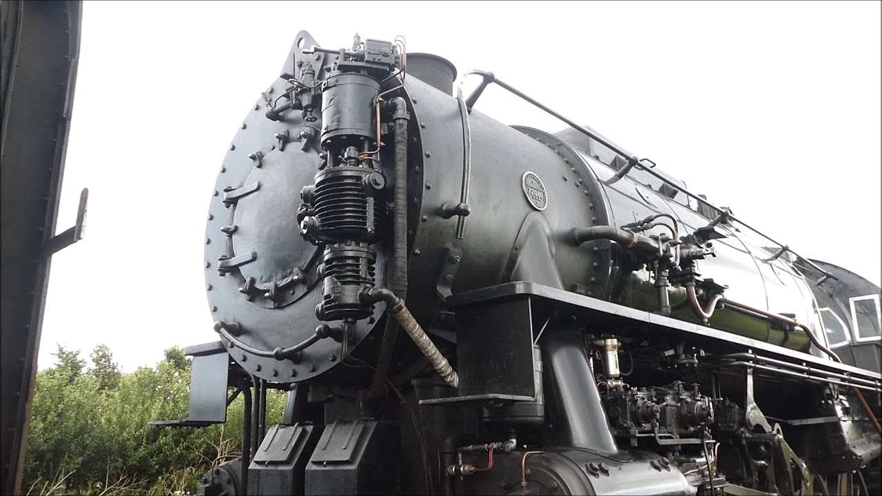 THE SAME TRAIN HEADED BY THE AMERICAN S160 LOCO AT DUNSTER AND WATCHET ...