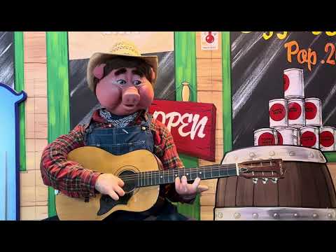 Jethro P Hog Animatronic at Huckleberry Junction - YouTube