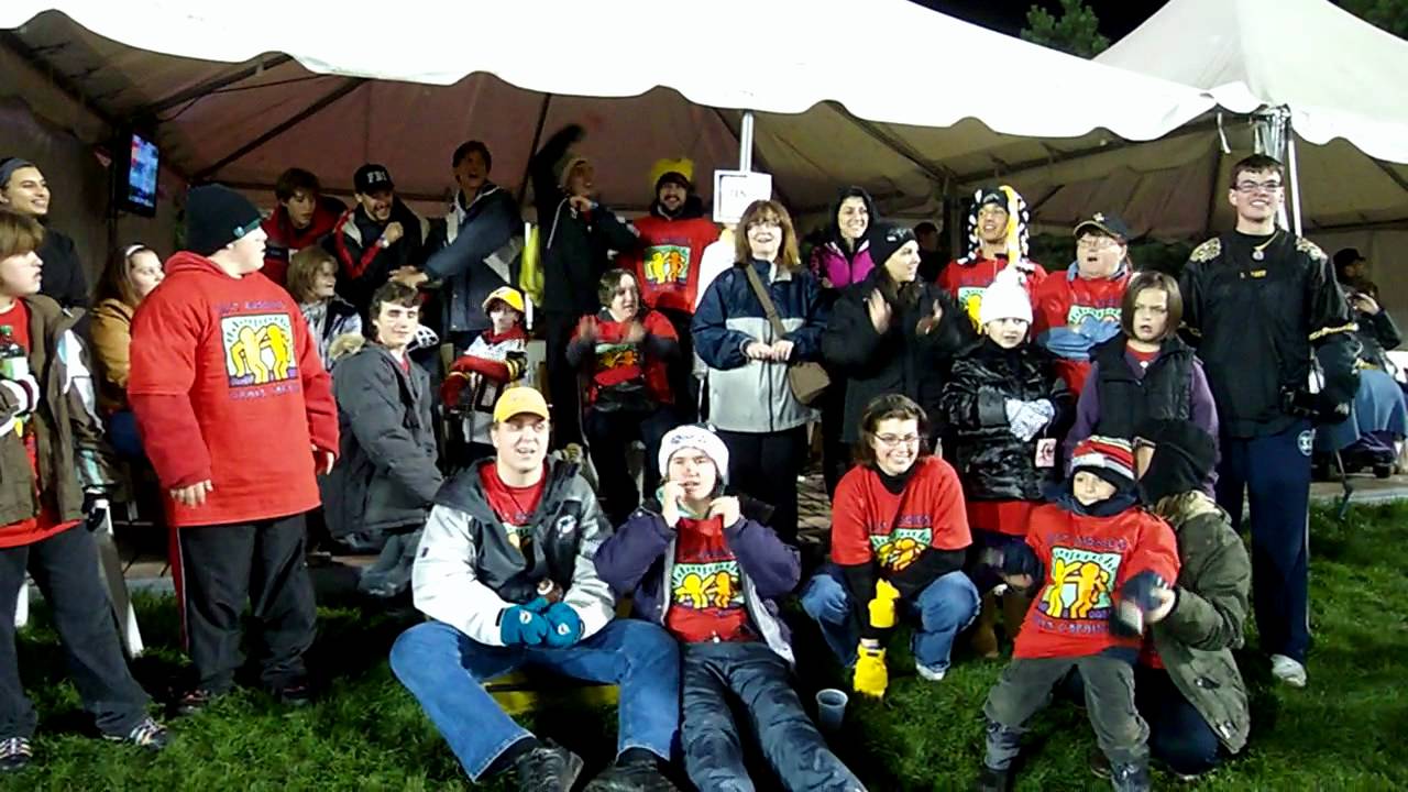Best Buddies give their best TiCats cheer, Oskee Wee Wee! - YouTube