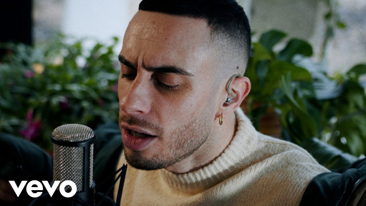 Shoda Monkas, Toni Anzis - No me vendo santo (Video Oficial) - YouTube