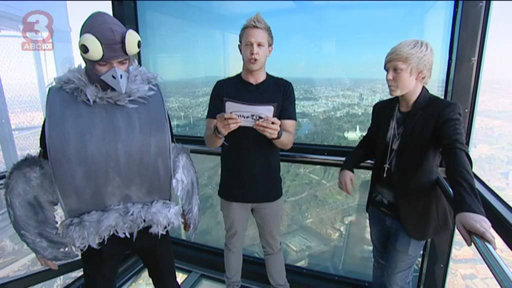 ABC3 | Studio 3: Vidgeon v Pidgeon - YouTube