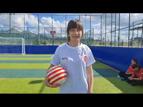 Kadın Futbol Milli Takım Sporcularımızın Yerel Basına Verdiği Röportaj ve Antramandan Görüntüler