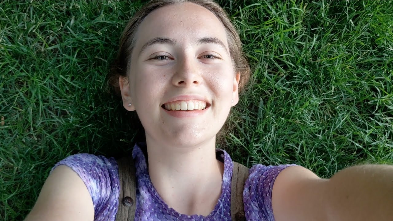 Meggie – Tell Me Summer Never Ends (Official Video) - YouTube