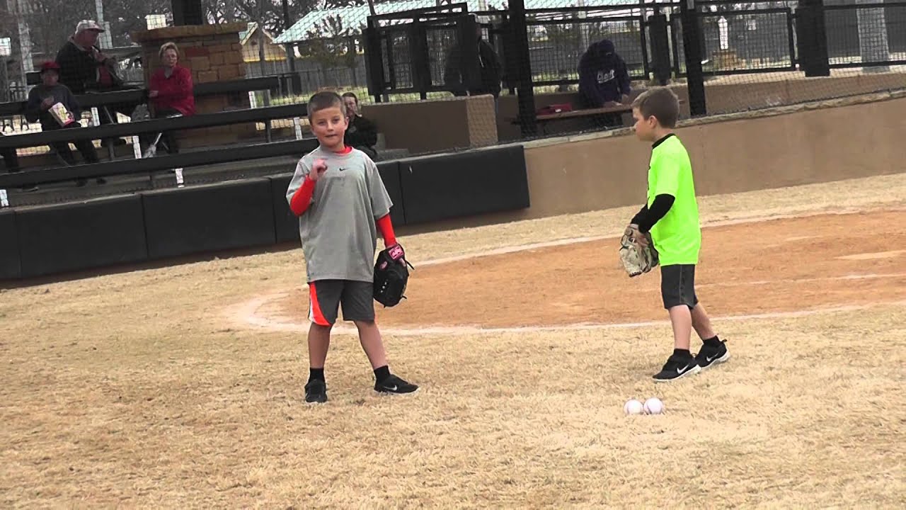 LUKE LALE ESQUIVEL DALLAS BOMBERS 12U LALE - YouTube