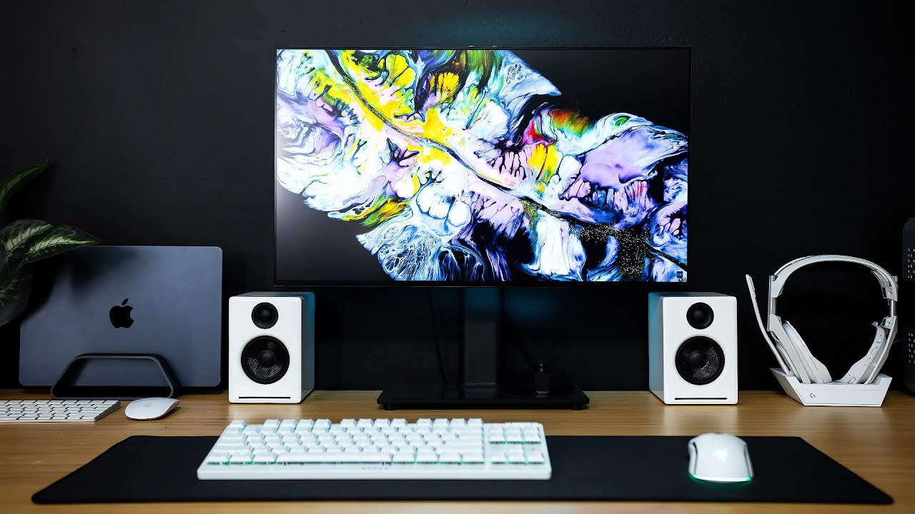 The Ultimate Mac/PC Hybrid Desk Setup! - YouTube