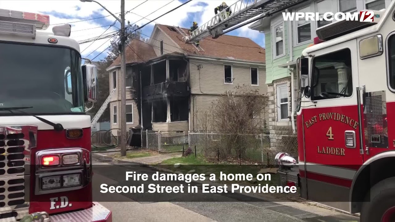 VIDEO NOW: Fire damages an East Providence home - YouTube